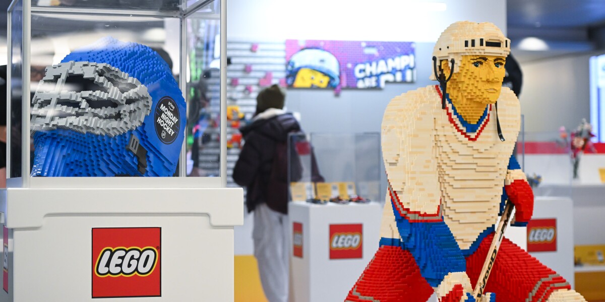 Champions Are Built: Fans Help Create a LEGO® Hockey Mural at Union ...