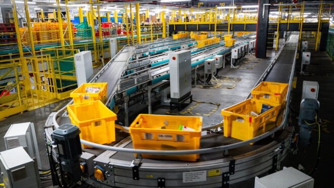 Prime Day 2025: Step inside one of India’s largest Amazon Fulfilment ...
