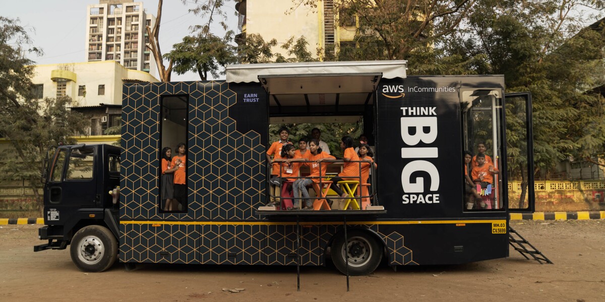 Innovation on wheels: A mini bus that will host STEAM classes for kids ...