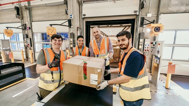 Für schnelle Wege zu Kund:innen: Amazon eröffnet in Helmstedt - About ...